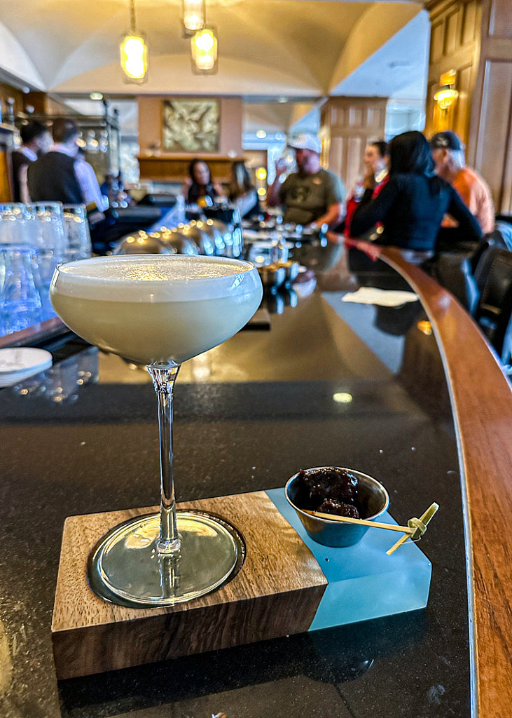 Eclectic Kim Review: The Mallard Lounge